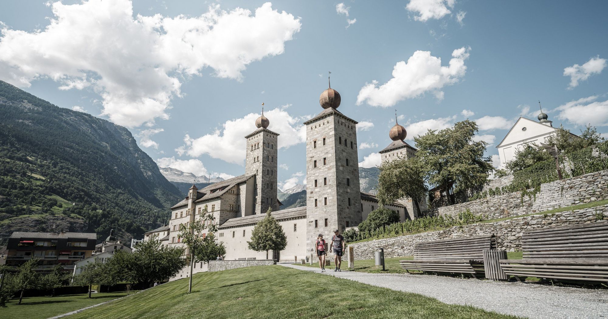 Neighboring Destinations – Around the Aletsch Arena 🌍